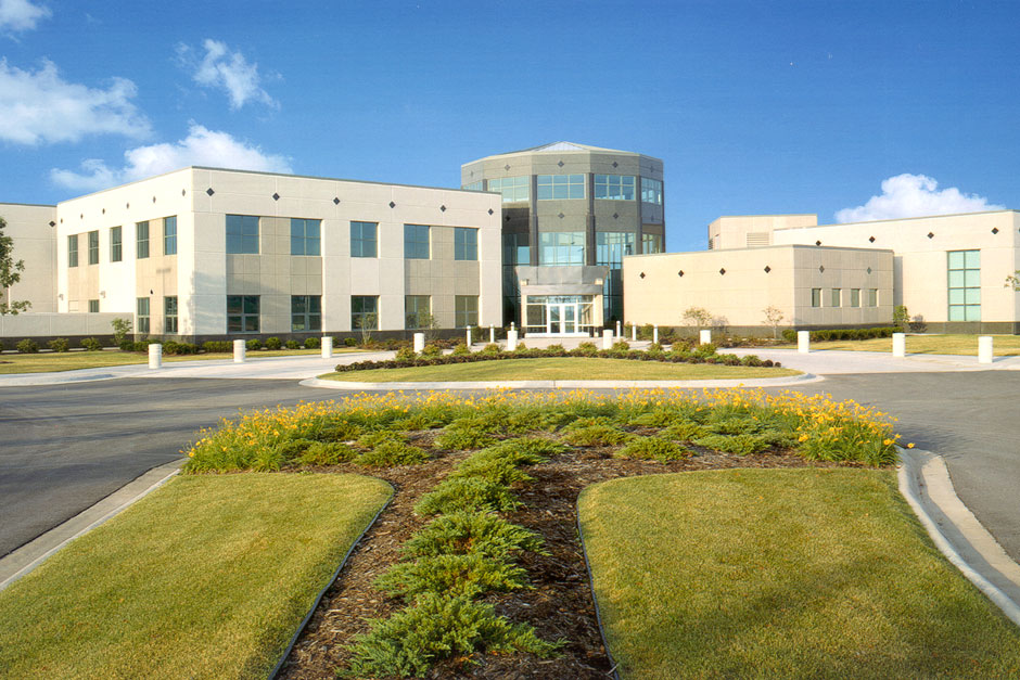 Northern Illinois University, Rockford Education Center – PG Design + Build
