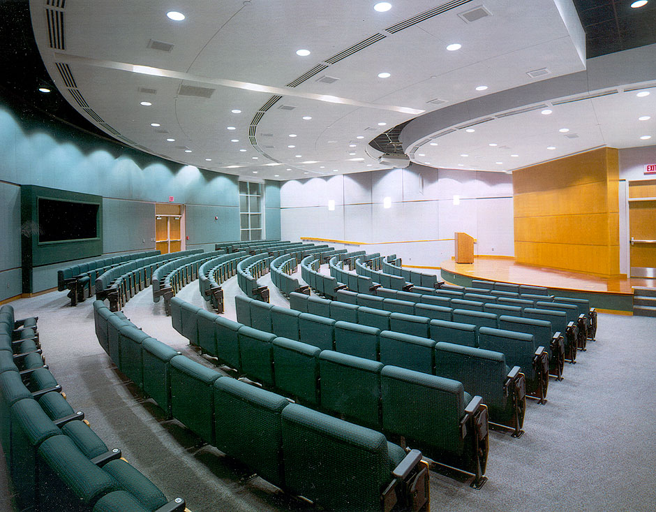 Northern Illinois University, Rockford Education Center – PG Design + Build